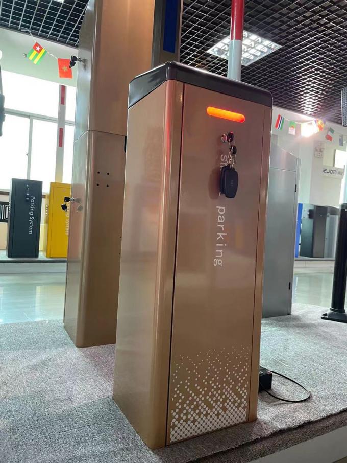 Parking Lot Arm Barrier Gate System Car Park Boom Gates With Traffic Lights